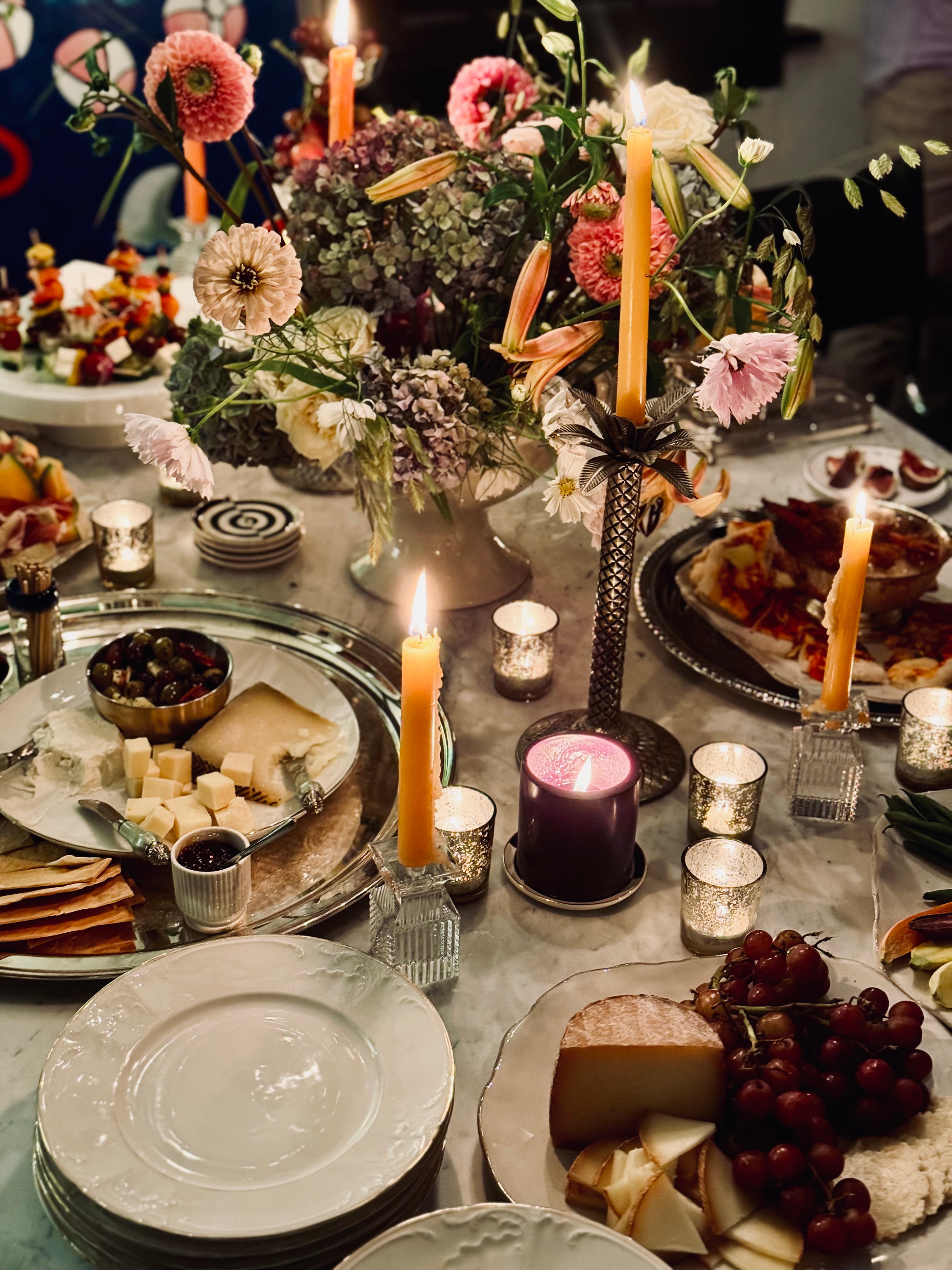 The Perfect Friday Night – KRISTEN COATES